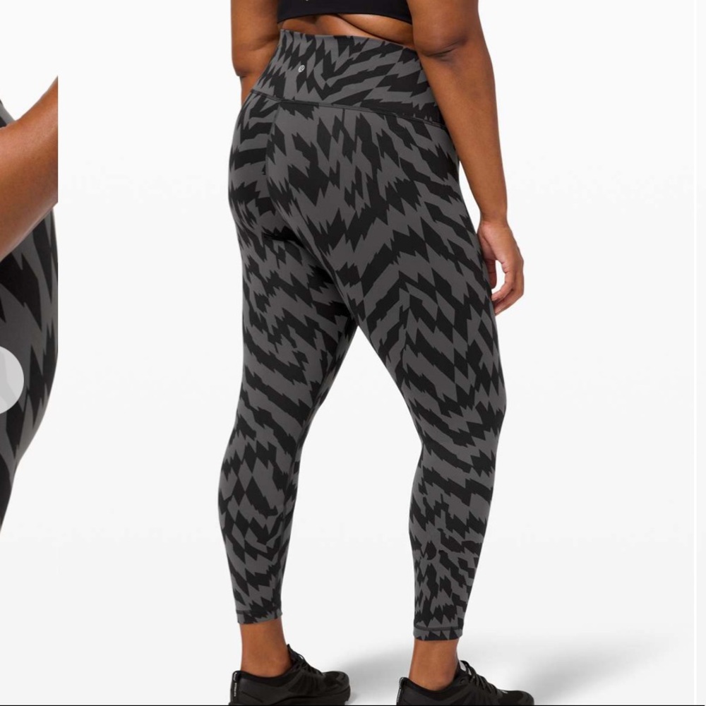 Lululemon Wunder Trains 24” Asia Fit Size Small - Gem